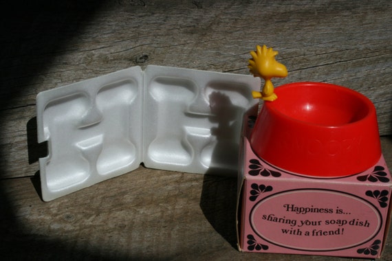 PEANUTS: Snoopy & Woodstock soap dish by makeroom4greta on Etsy