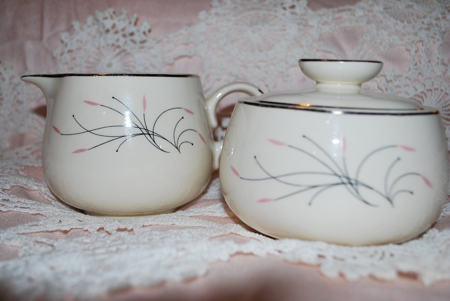 Homer Laughlin Rhythm Capri Pattern Sugar and Creamer Set – Haute Juice