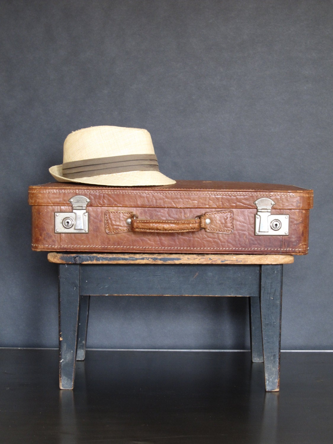 Vintage leather suitcase/ vintage travel suitcase/ vintage display ...