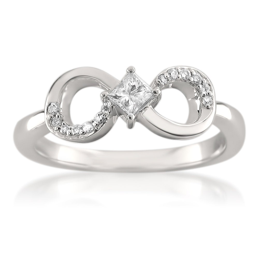 14k White Gold Princess-cut & Round Diamond Infinity Bow