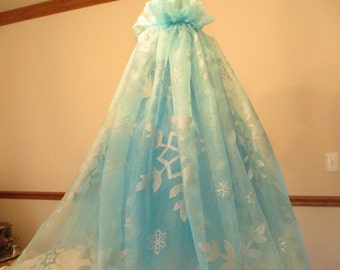 ELSA CAPE ~ Elsa Snowflake Cape ~ Frozen Cape ~ Snowflake Cape ...