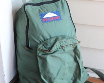 Vintage Green Jansport Backpack (Army Green)