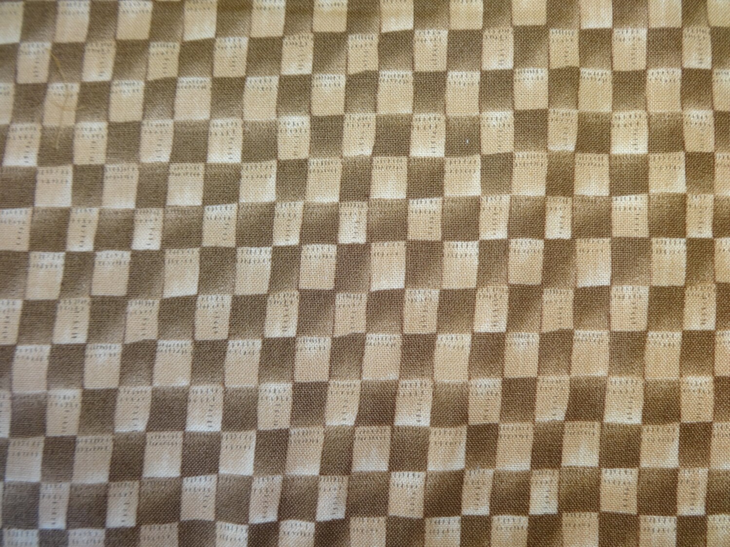 Brown Checkered Pattern Fabric 411