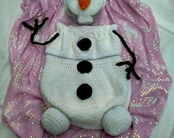 Crochet Olaf inspired outfit (Photo Prop) MADE TO ORDER