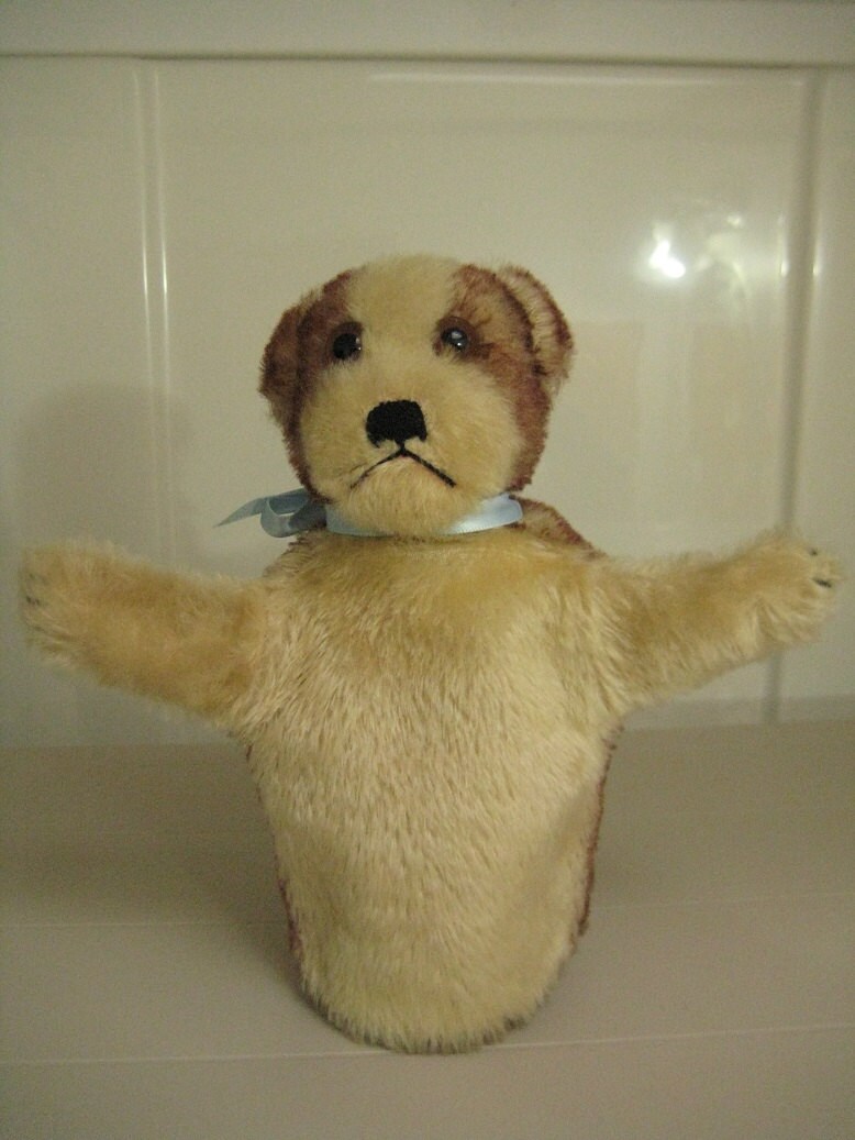 Steiff Vintage Molly Dog Hand Puppet Very sweet and ready