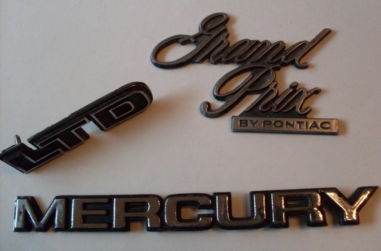 Set of 3 Vintage Car Emblems TheWareHouseShelf Collectibles