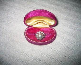 Vintage Pearl Ring