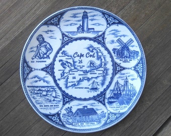 Popular items for vintage capes on Etsy