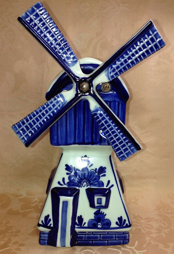 Delft Blue Windmill Music Box BOMA Holland. Plays Tulips