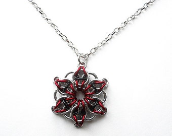 Chainmaille necklace Sandman-inspired Neil Gaiman by DoBatsEatCats