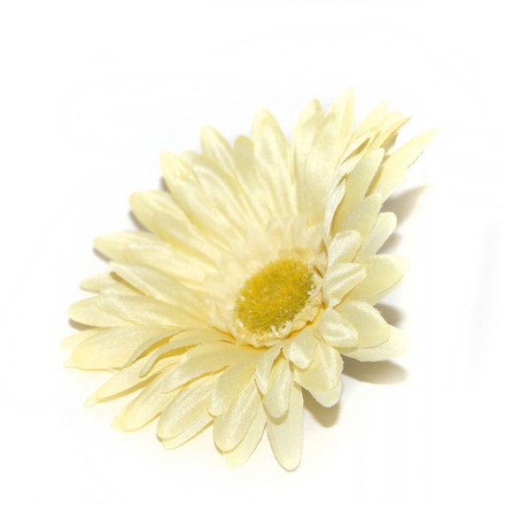 1 Light Yellow Silk Daisy Artificial Flowers by SilkInspirations