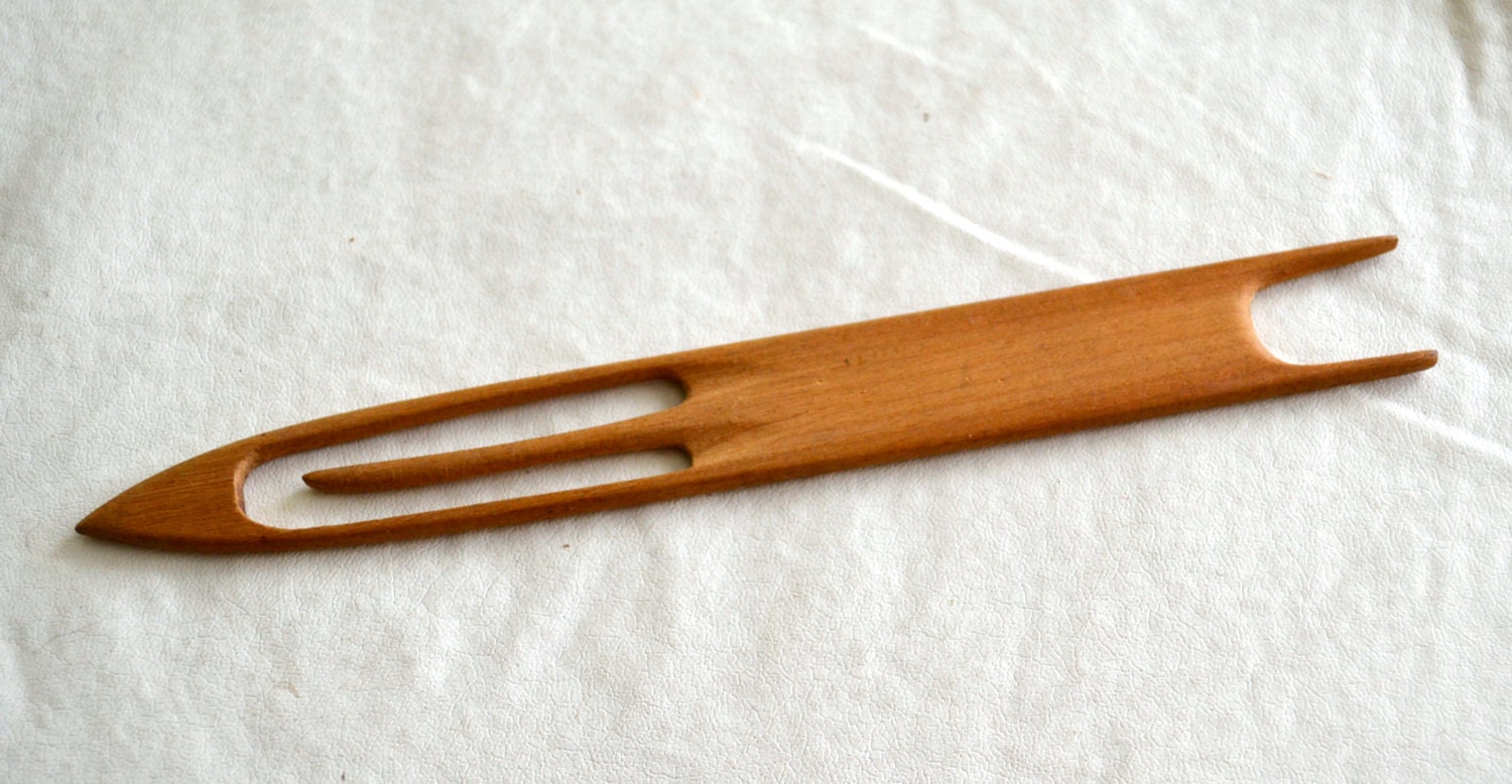 Vintage wooden Weaving Netting Shuttle