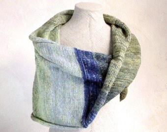 Popular items for shoulder blanket on Etsy