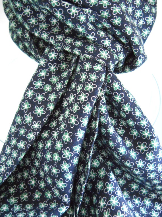 Tiny Flowers Motif Fabric Scarf 59.5 Long x 9.5