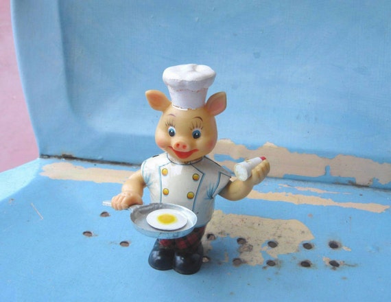 Piggy Cook 1950s Tin Toy for Decor Parts or Repair Piggy