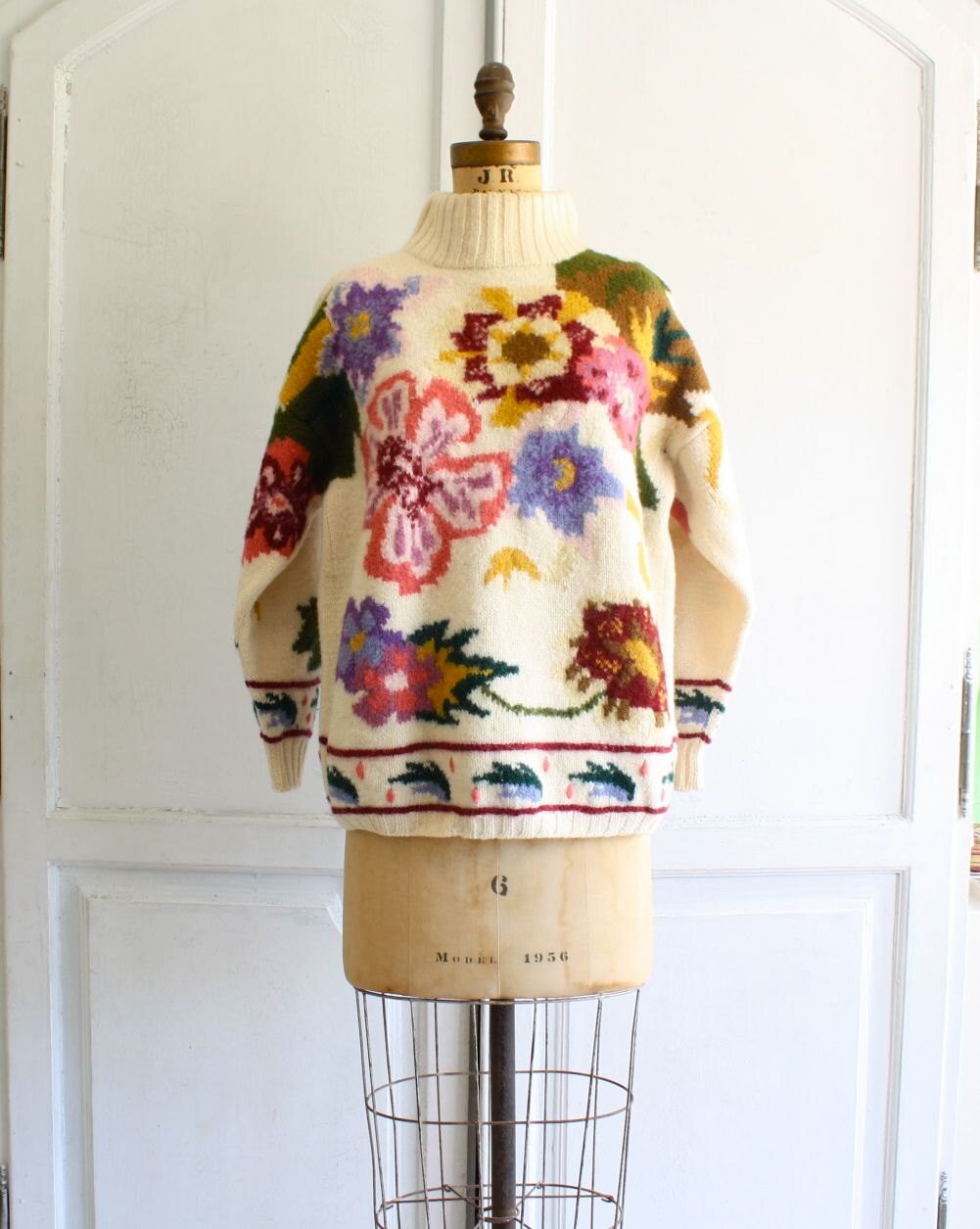 80s boxy floral sweater Forenza chunky oversized by shopiverlee