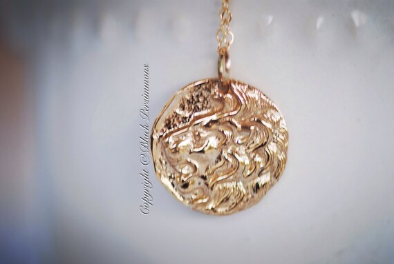 Ancient Lion Head Coin Necklace Natural Bronze Charm Pendant