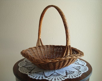 Large shallow basket | Etsy