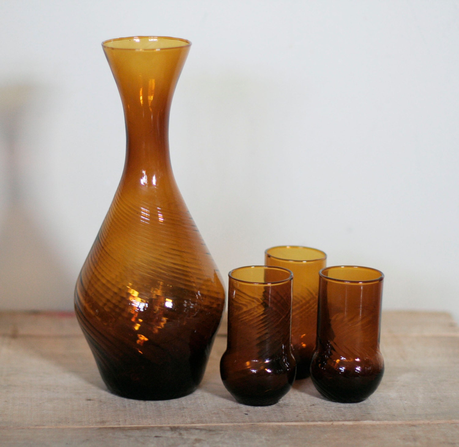 vintage mid century amber glass decanter with by suesuegonzalas