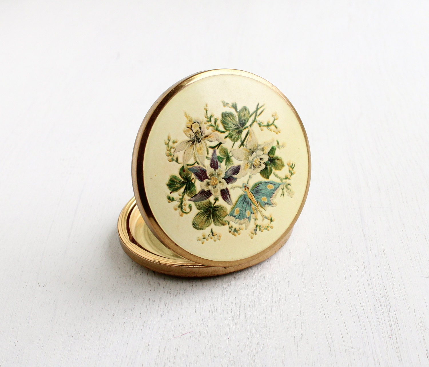 SALE Vintage Flower Compact Makeup Case 1950s Gold Tone