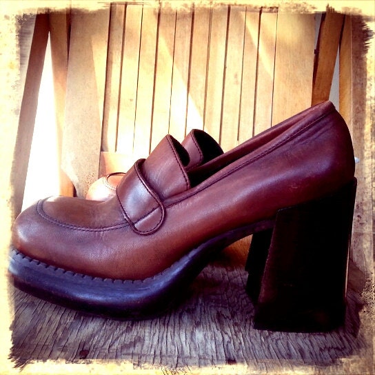 THICKNESS /// Leather Chunky Platforms – Haute Juice