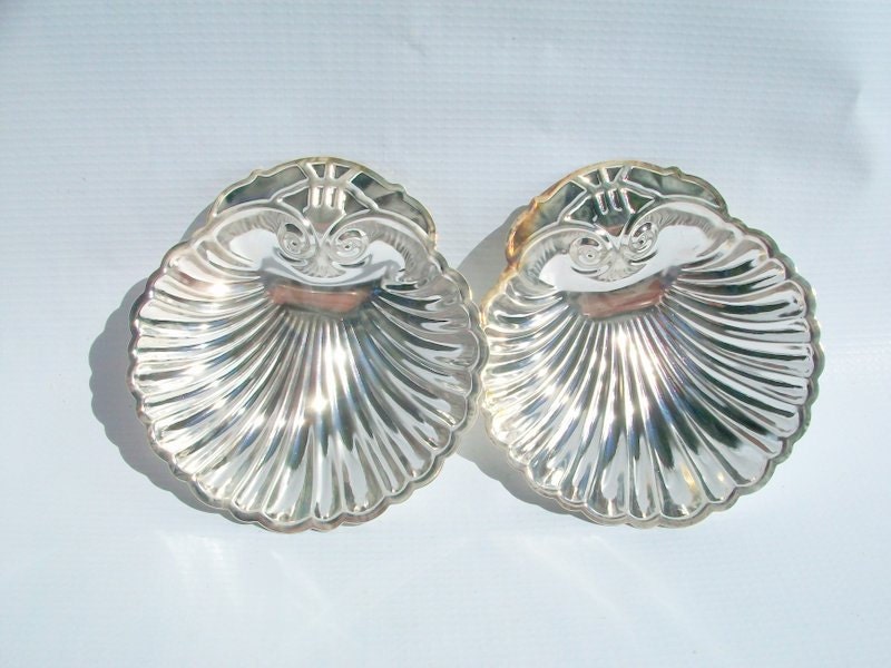 Elegant Set of Petite Silverplated Shell Trays – Haute Juice