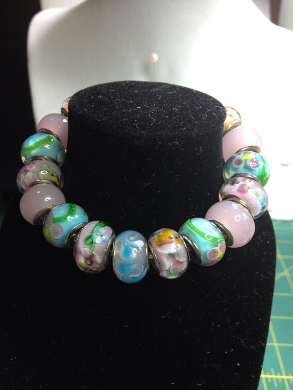 Items similar to Spring floral bangles on Etsy