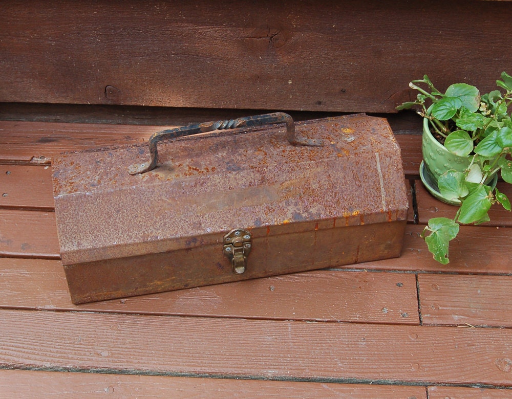 Old Rusty Tool Box, Antique Tool Box – Haute Juice
