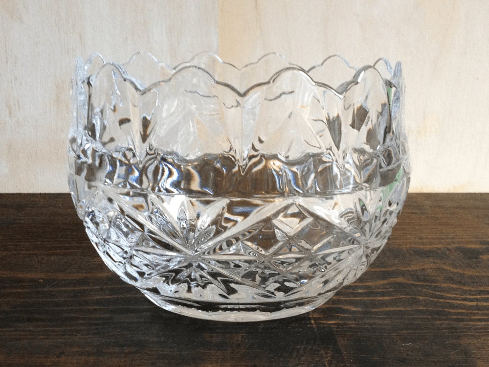 Victorian Cut Glass Serving Bowl with Scalloped Rim – Haute Juice