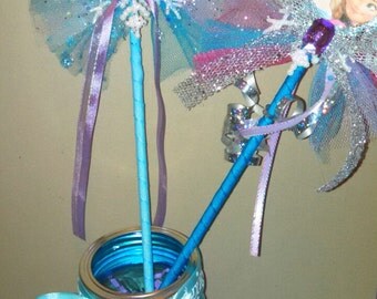 Frozen Favors - Frozen Wands for Birthday Party Decorations - Snow Flakes