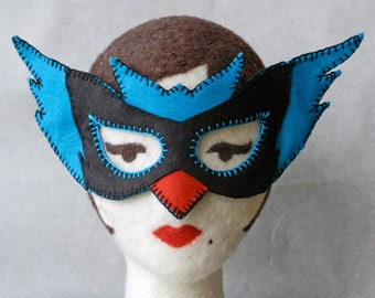 3 Handfolded Kite Paper Rainbow Stars one 16 by handworkstudio