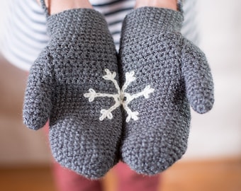 Mittens on a string | Etsy