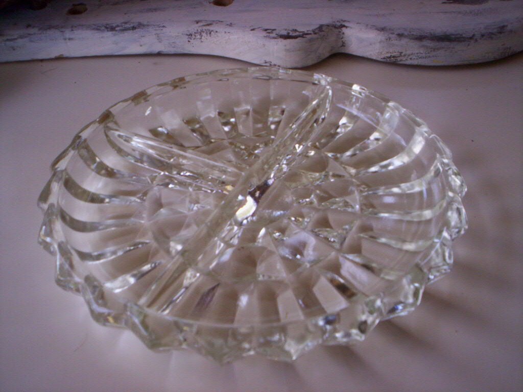Clear glass serving plate/Vintage round cut glass mini tray/Glass ...