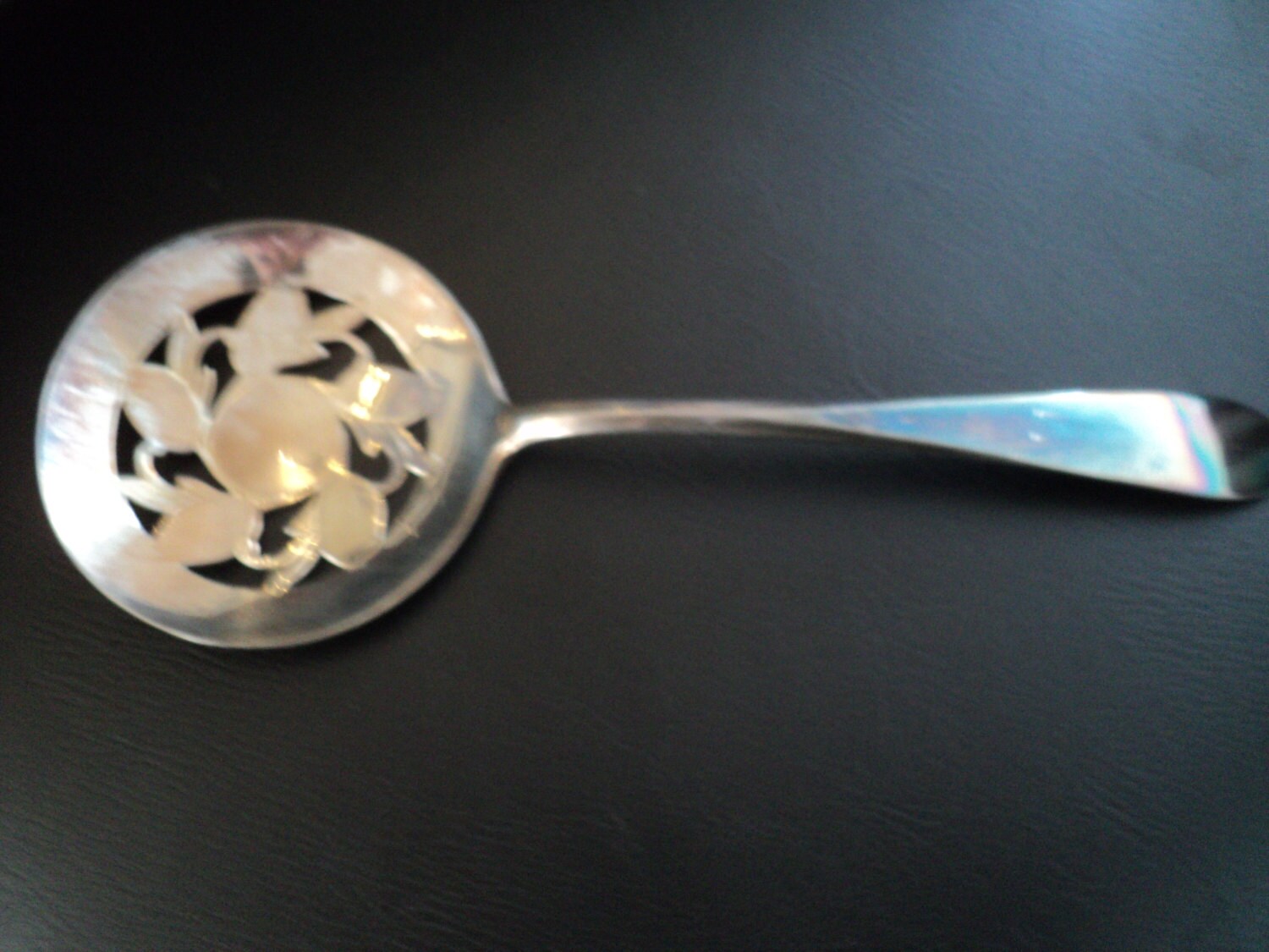 Vintage ornate slotted Internationa Silver Tomato spoon original Rogers ...