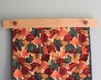 18" - 42" Danish Oil Finished Oak Compression Quilt Hanger