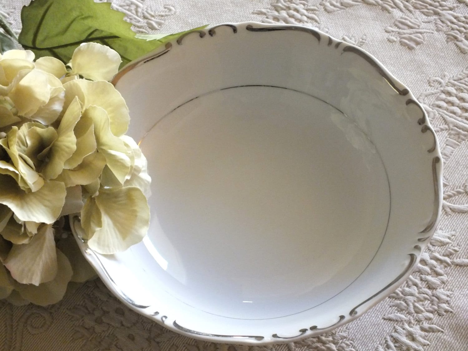 Ucagco Heirloom China – Platinum Flourishes – Round Fine China Serving ...