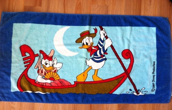 Vintage Disney Donald Duck Daisy Duck Beach Towel