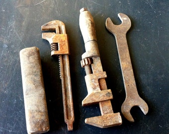 Antique Tools Wrenches Sharpening Tool Carborundum