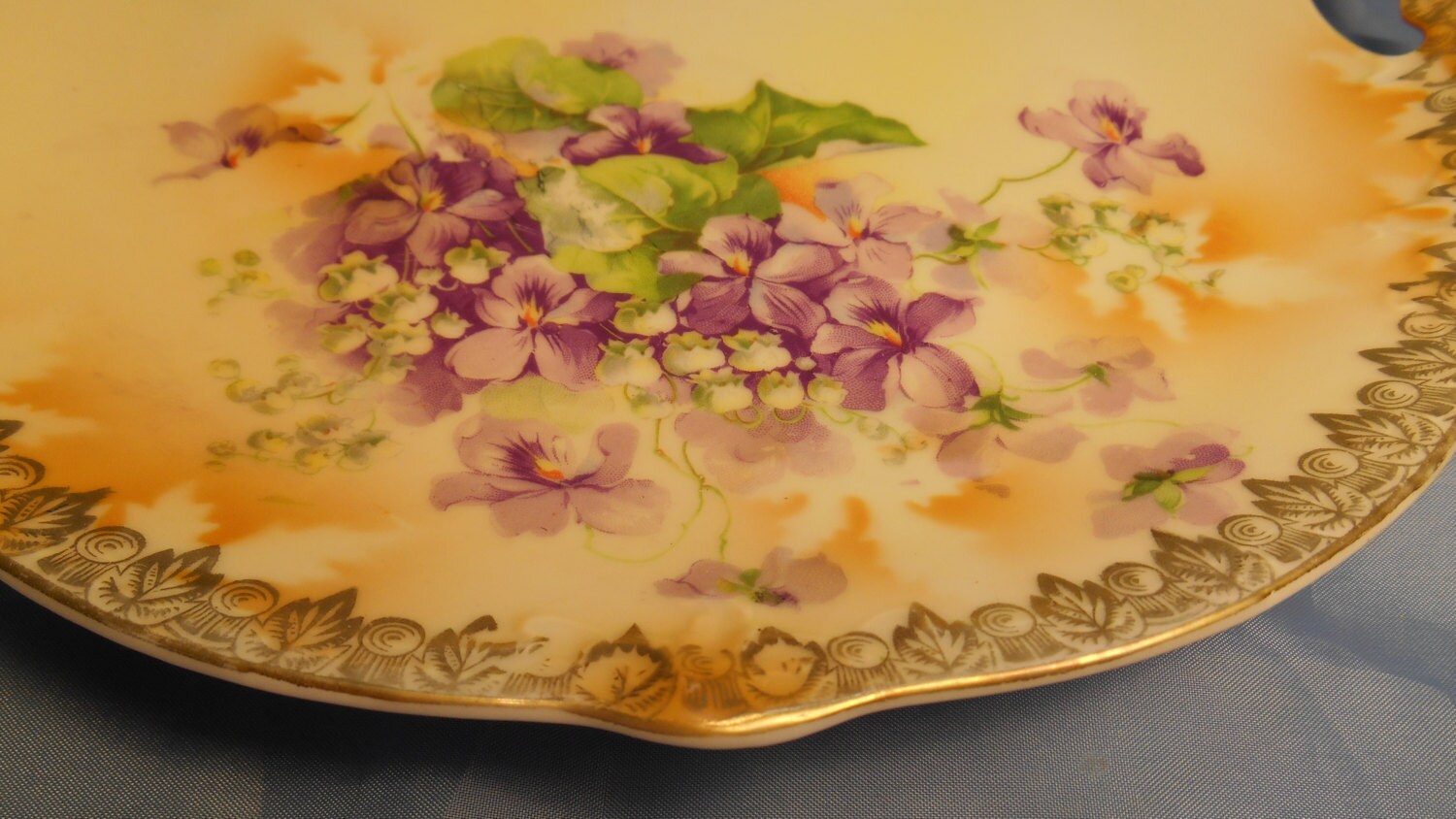 SALE Lovely German violets and lilies of the valley plate – Haute Juice