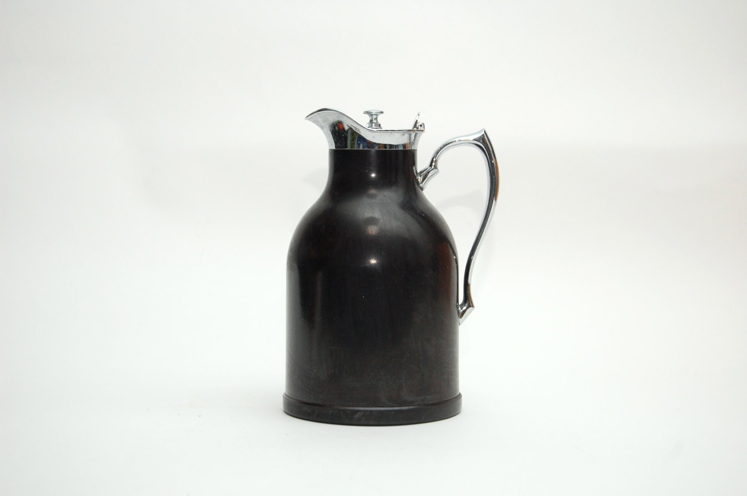 Vintage Bakelite and Chrome Thermos Carafe Dark Brown – Haute Juice