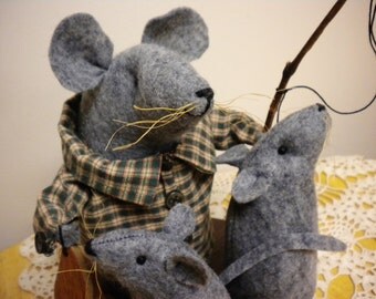 Popular items for primitive mice on Etsy