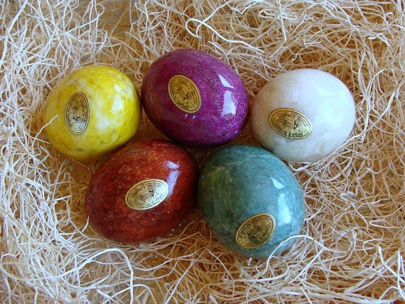 Vintage Genuine Alabaster Eggs Italy