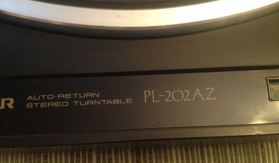 Vintage Pioneer PL-202AZ Turntable