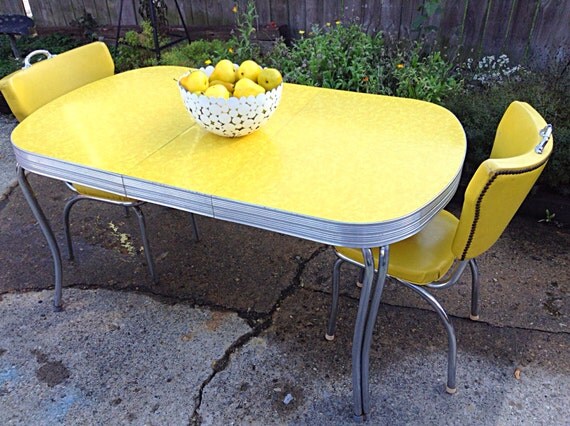 1950's Yellow Mother of Pearl Formica Table by HUEisit on Etsy