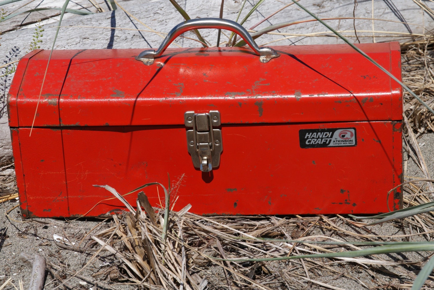 Rusty Red Vintage Tool Box, Industrial Decor – Haute Juice