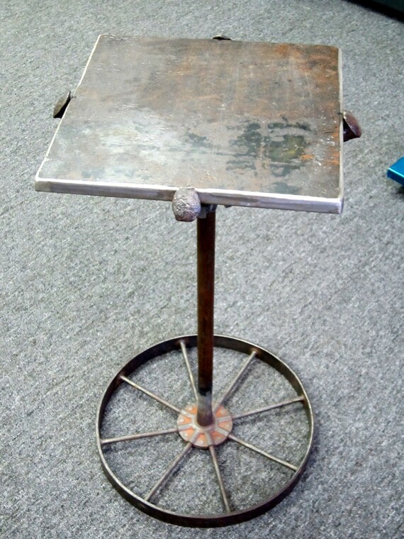 Items similar to Decorative Metal Art Stand/Table on Etsy