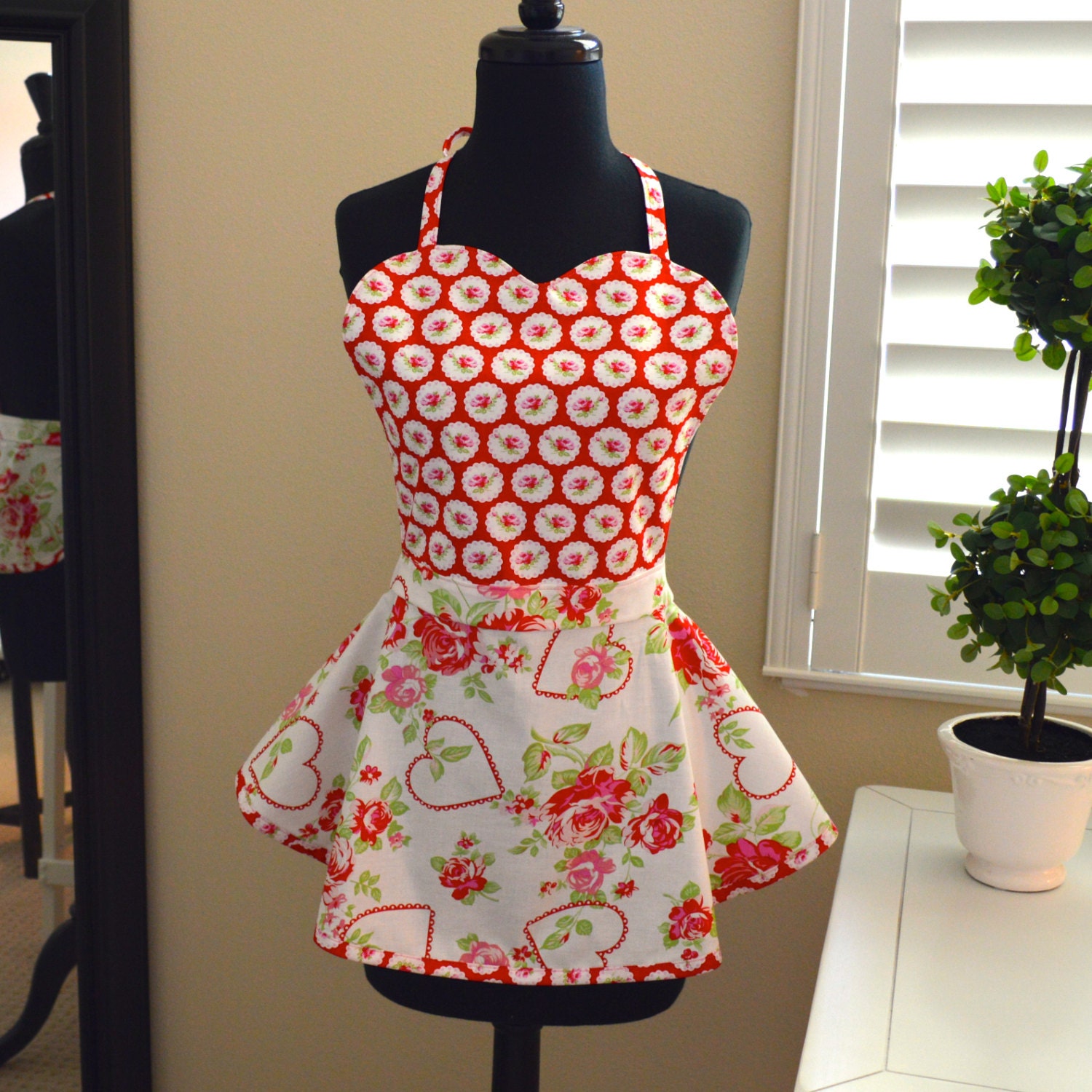 Mini Skirt SweetHeart Bib Apron Sassy Apron Flirty Apron