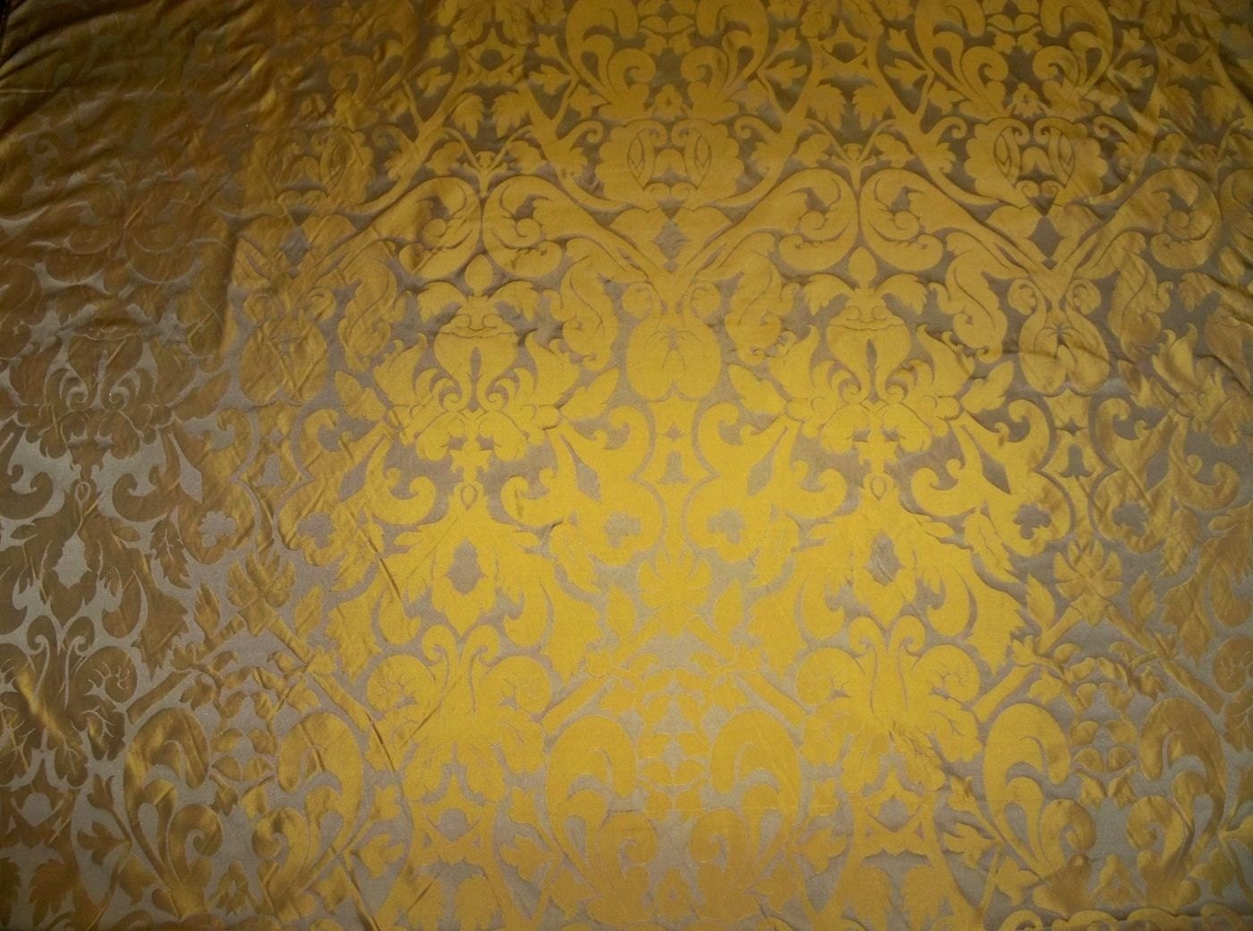 SILK LOOM MARSEILLE Silk Damask Jacquard Fabric 10 Yards Honey