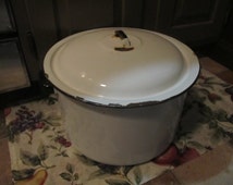 Popular items for large enamel pot on Etsy