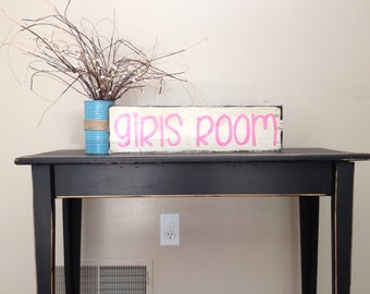 READY TO SHIP...Lovely handmade "girls room" pallet sign
